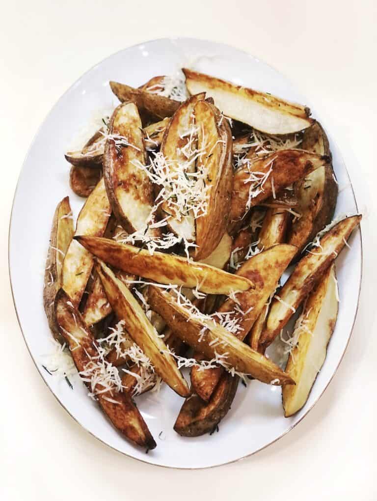 Crisp Italian Roasted Potatoes (With Pecorino And Rosemary) - Keeping ...